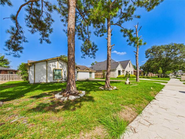 11419 Blackhawk Boulevard