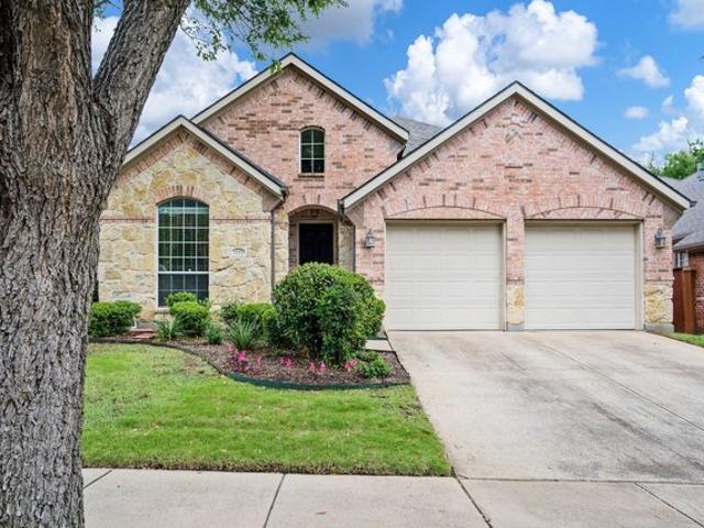 1141 Mission Ln, Lantana, TX 76226