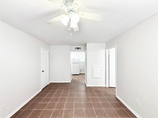 1141 N Durham Dr, Unit 18, Houston, TX 77008 | MLS #90526 | Compass