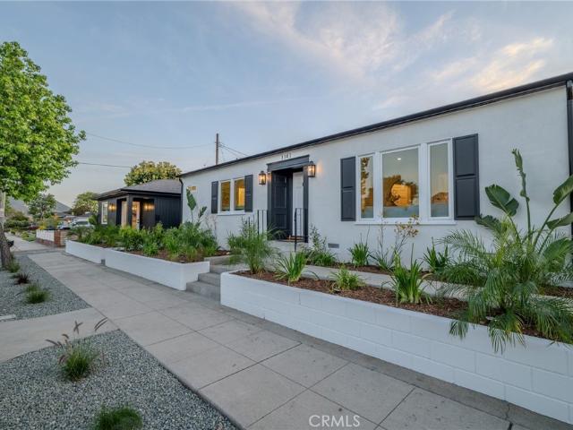 1141 N Lima St, Burbank, CA 91505 | MLS #GD26085 | Compass