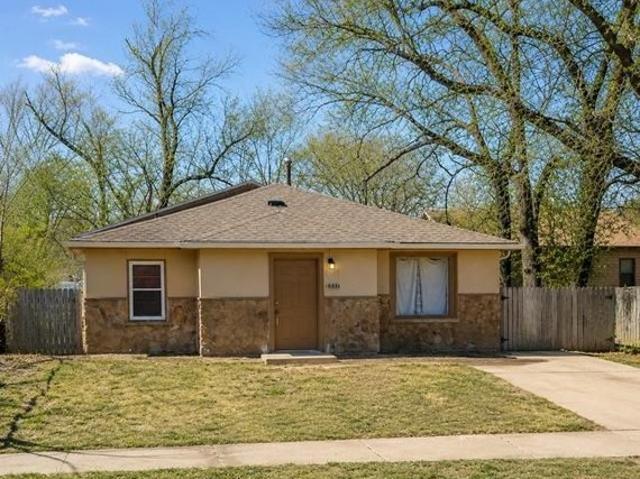 1141 N Madison Ave, Wichita, KS 67214