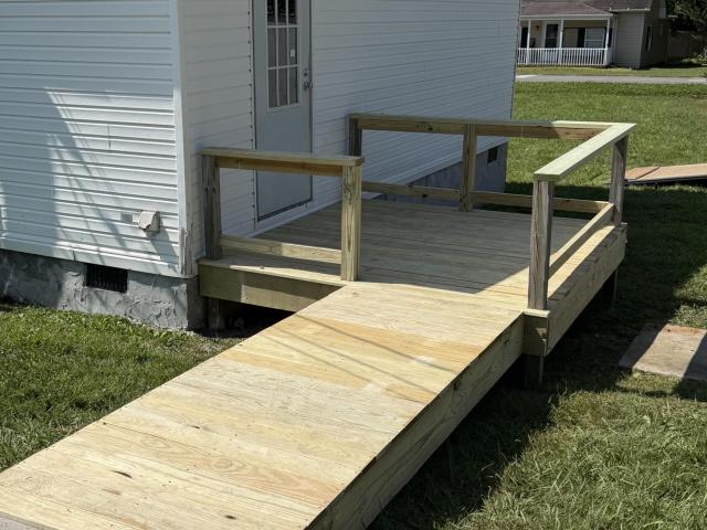 1141 NE Tasso Lane