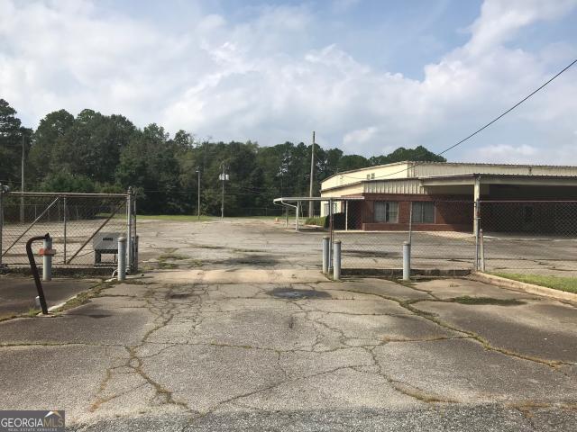 1141 Cochran Highway