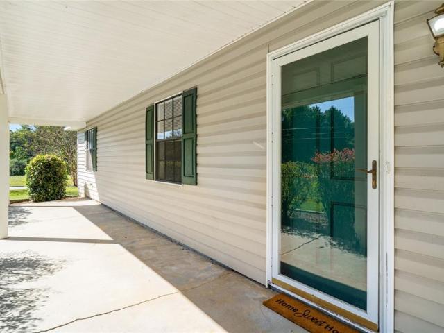 1141 Holly Hills Drive SW
