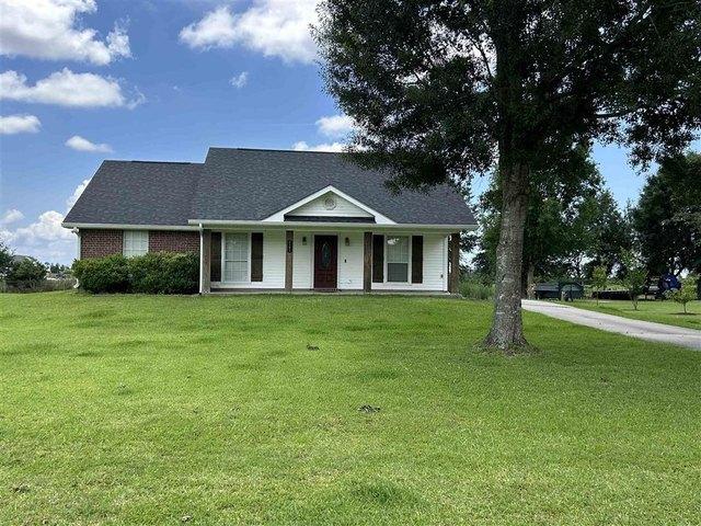 1141 Lake Land St, Lake Charles, LA 70605