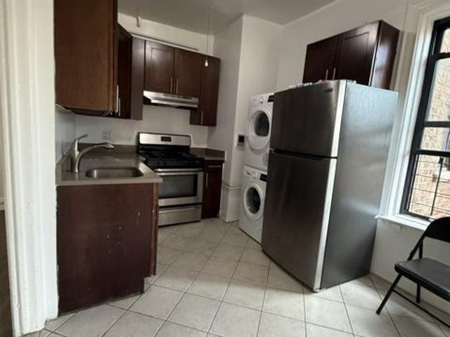 #1141 Large 4 bed/1 bath apartment in Morningside