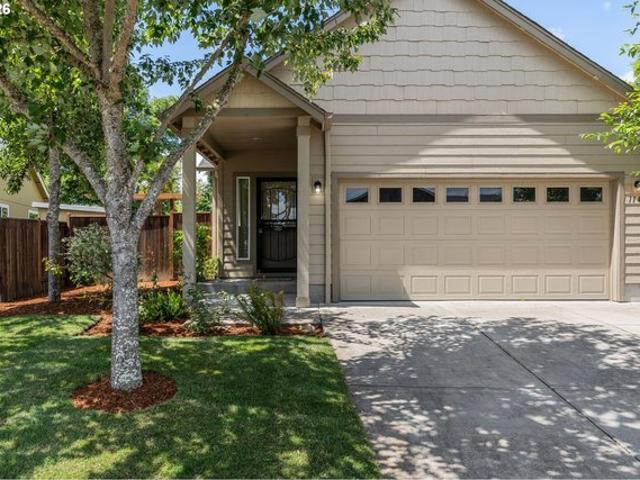 1141 Riverfront Way, Cottage Grove, OR 97424