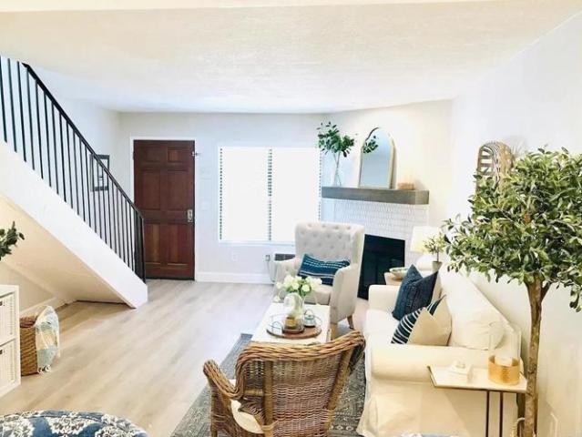 1141 Robinson Street 4, San Diego, CA