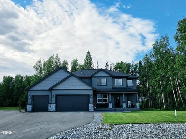 1141 W Bluff View Dr, Wasilla, AK 99654