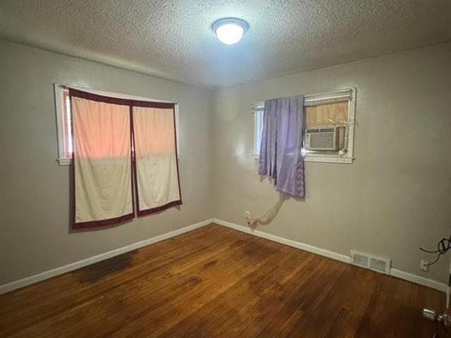 1141 Woodland Drive