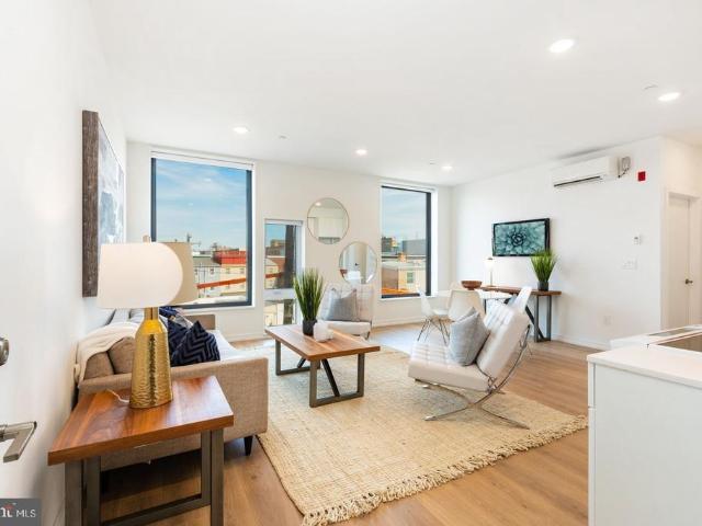 1141 49 N Front Street # 304