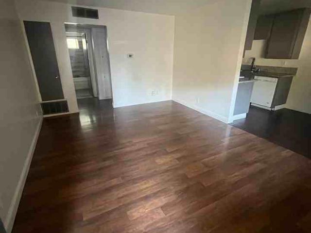 1141 43rd Ave. 1 Bedroom Apartment for Rent at 1141 43rd Ave, Sacramento, CA 95822