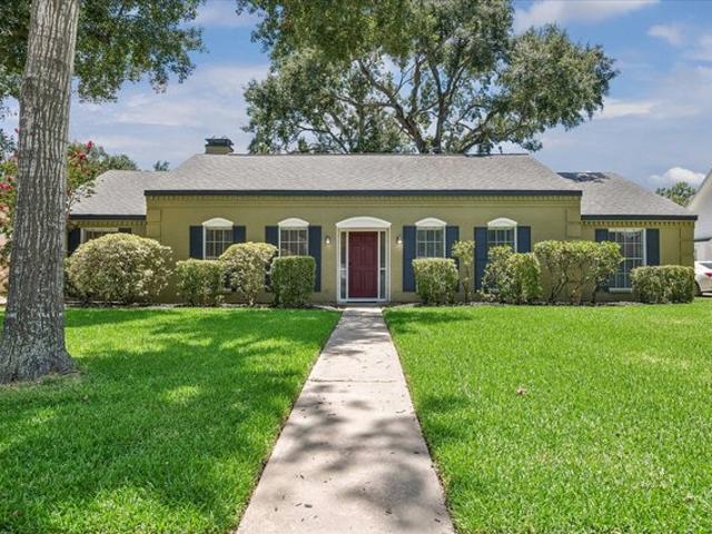 11423 Valley Spring Dr, Houston, TX 77043