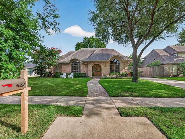 11423 Highgrove Dr, Houston, TX 77077