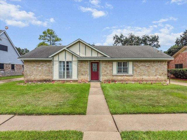 11423 Sagepark Dr, Houston, TX 77089