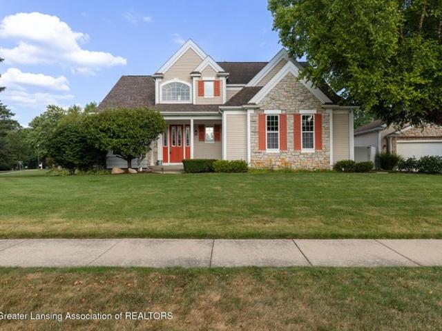 11420 Carousel Dr, Grand Ledge, MI 48837