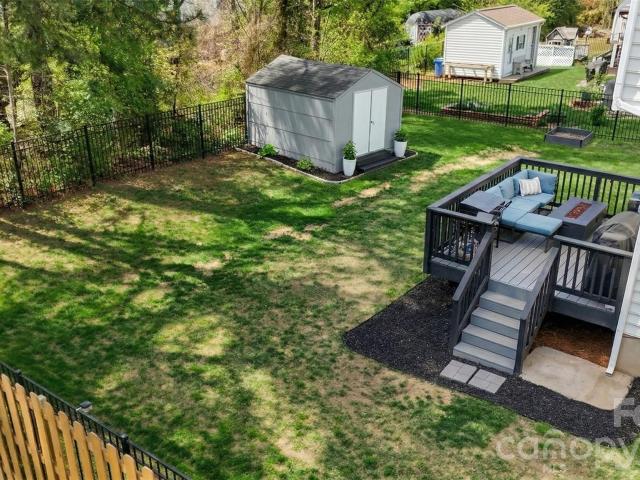 11422 Larix Drive
