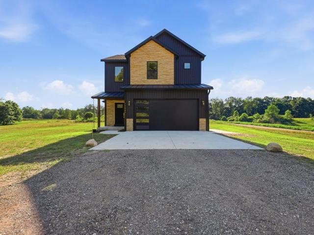 11427 Heintzelman Rd NE, Rockford, MI 49341
