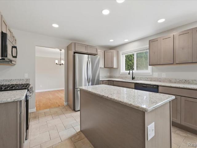 11428 Briarcliff Drive