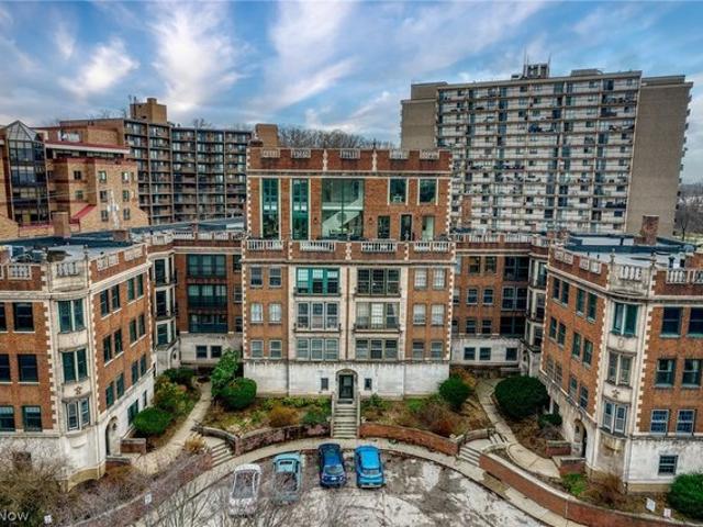 11428 Cedar Glen Pkwy Unit C2D2, Cleveland, OH 44106