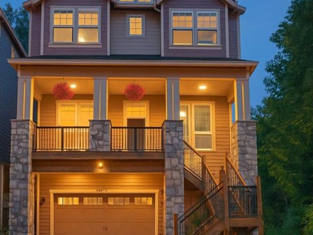 11428 NW Chloe Ln, Portland, OR 97229