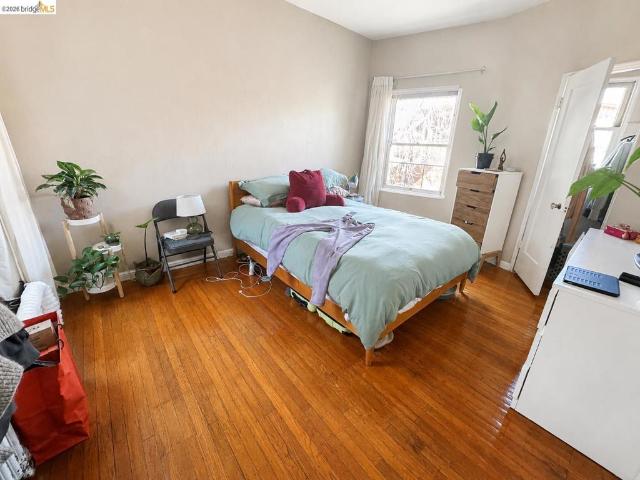 1142 McKinley Ave