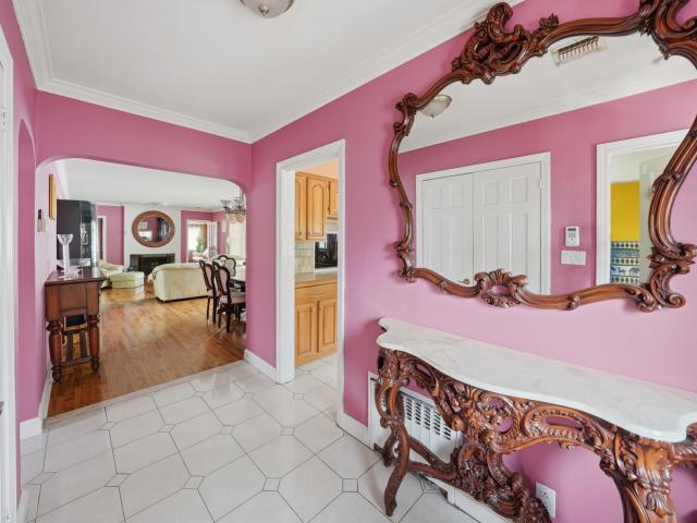 1142 BAY 25TH Street