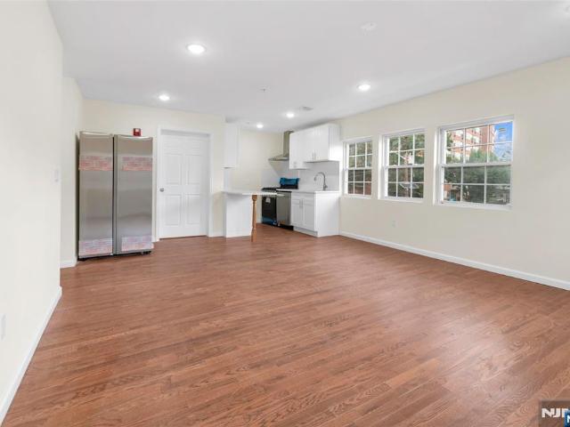 1142 Clinton Avenue # 1