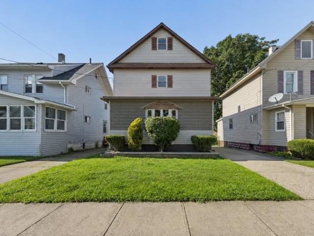 1142 E 30th St, Erie, PA 16504