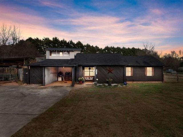 1142 Lewis Roberts Rd, Jefferson, GA 30549