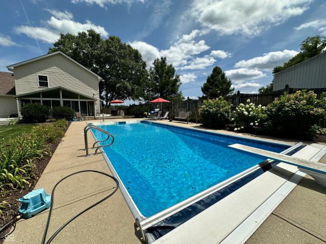 1142 S Teresa Drive