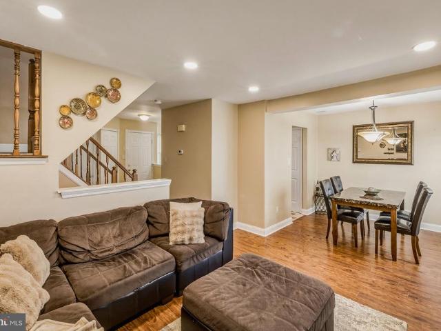1142 Shamrock Way
