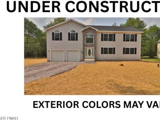 1142 Townsend Cir, East Stroudsburg, PA 18301
