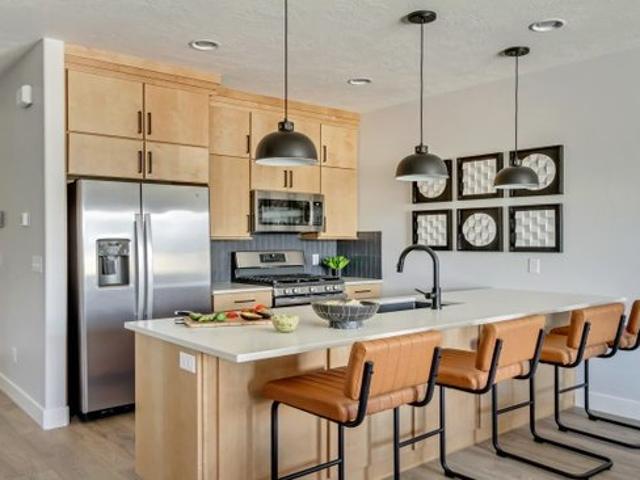 1142 W 1550 N, Salem, UT 84653