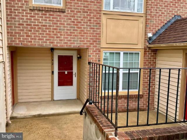 1142 Windemere Court