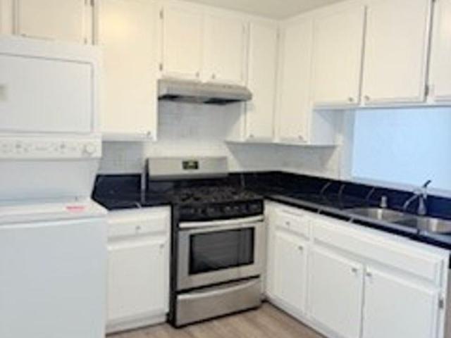 11431 Cedar Avenue 2 Bedroom Apartment for Rent at 11431 Cedar Ave, Hawthorne, CA 90250 North Hawthorne