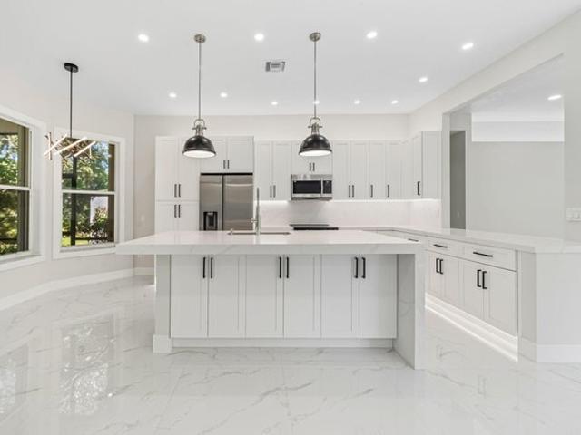 11431 Lanai Ln E, Boynton Beach, FL 33437