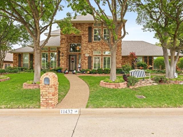 11432 Northview Dr, Fort Worth, TX 76008