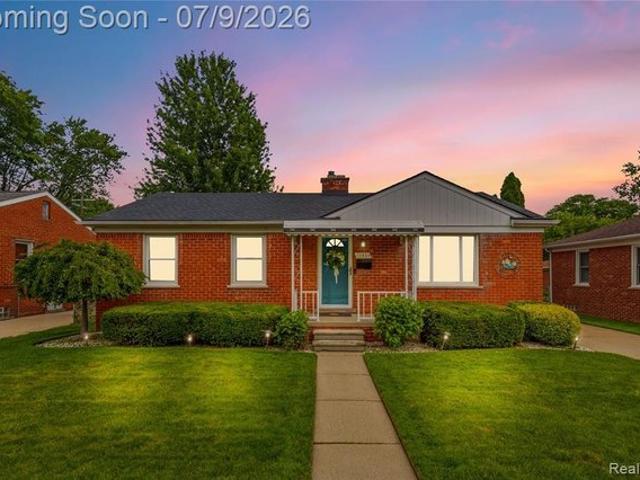 11434 Mayfield St, Livonia, MI 48150