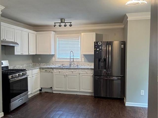 1143 Memory Lane