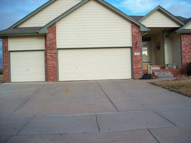 1143 N Rutland Ct, Wichita, KS 67206