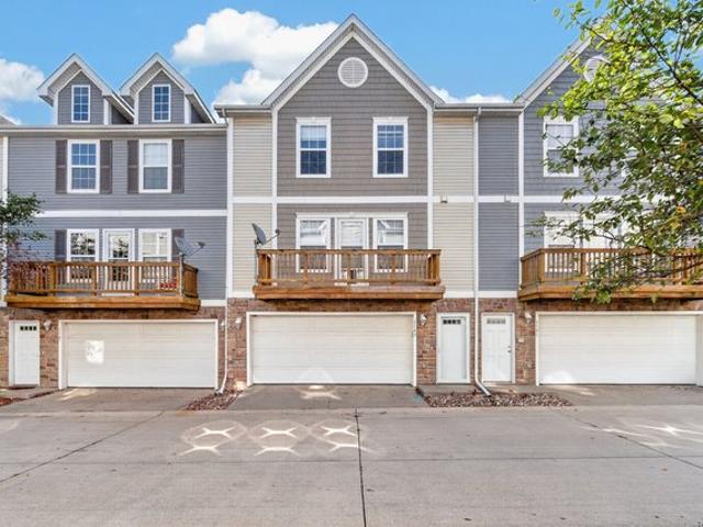 1143 Blackstone Ln, Pleasant Hill, IA 50327