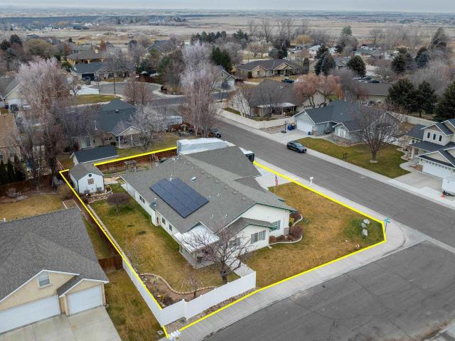 1143 Eastridge Way