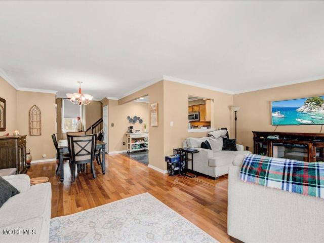 1143 Roseberry Court