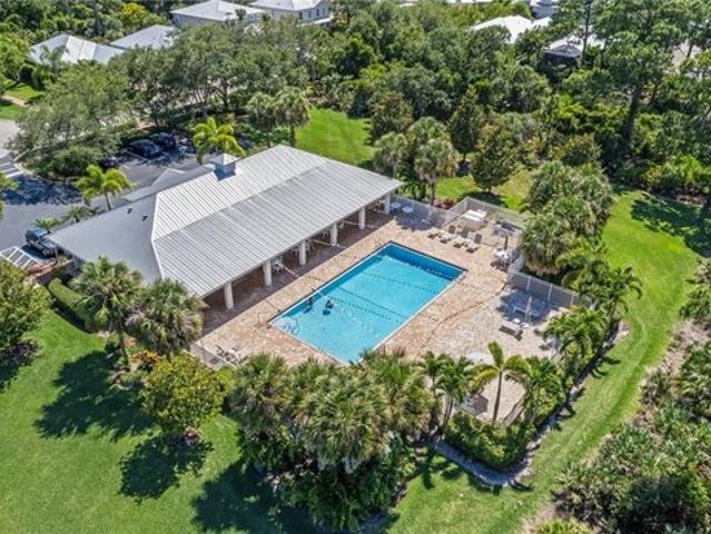 1143 4th Ln SW, Vero Beach, FL 32962