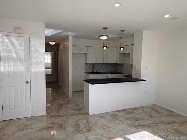 114 07 th St, Jamaica, NY 11434
