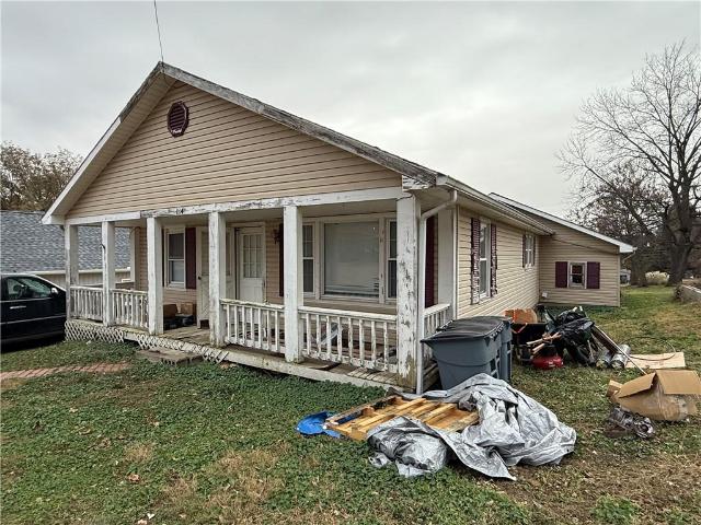 114 116 W Pine St, Waverly, MO 64096 | MLS #2588 | Compass