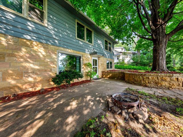 114 14th Street NE