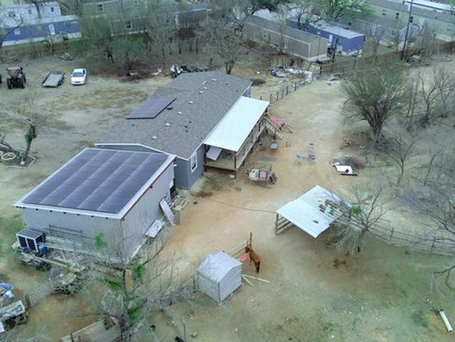 114 4th St, Natalia, TX 78059