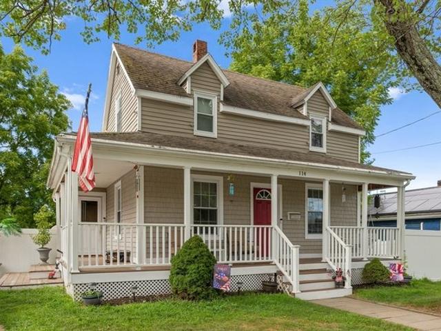 114 Cogswell St, Haverhill, MA 01832